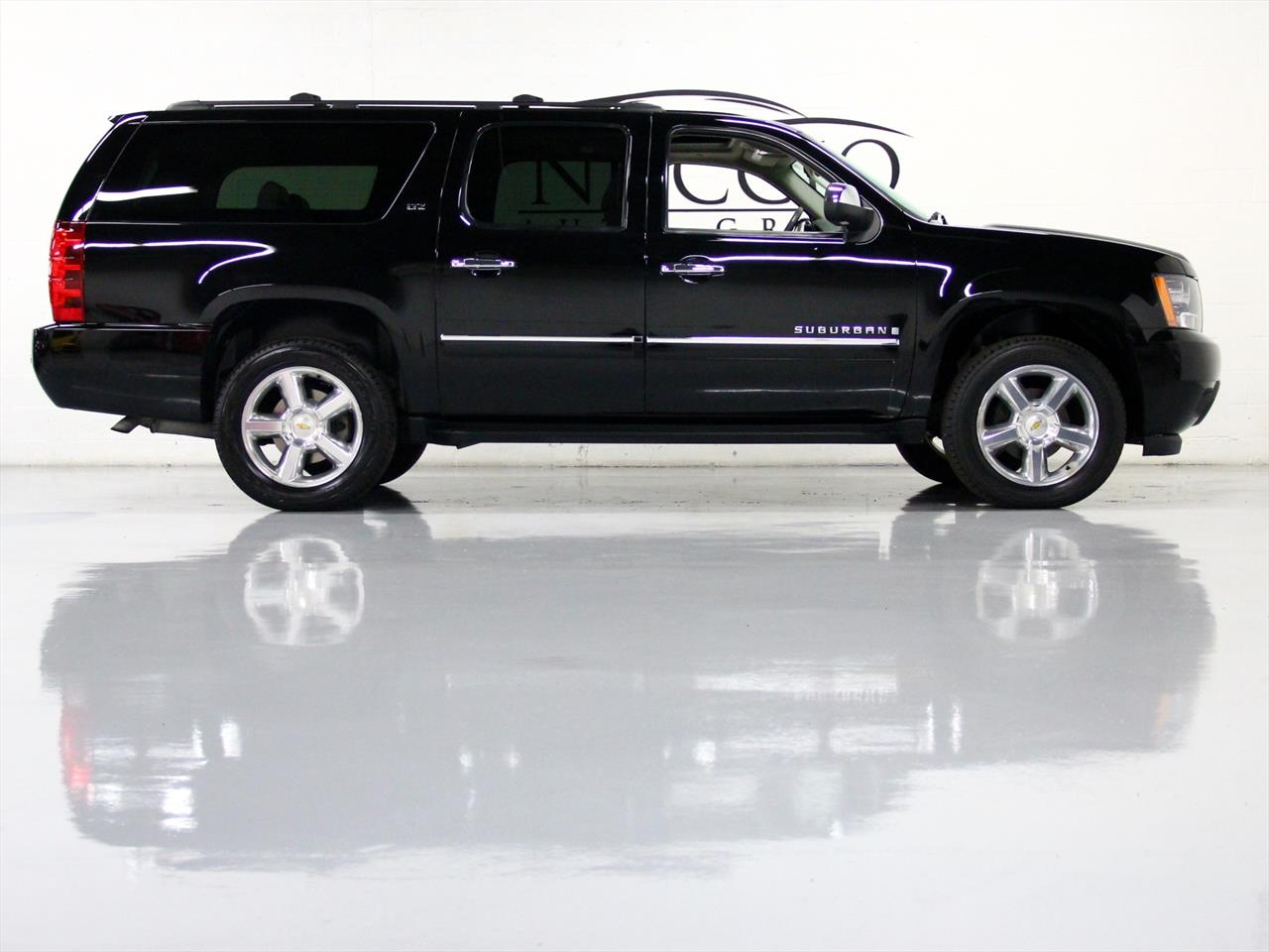2009 Chevy Suburban Ltz